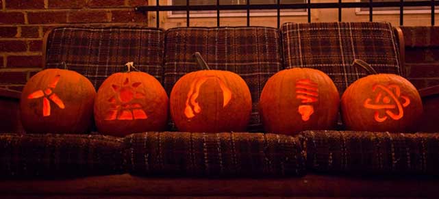 VIDEO: How to carve a clean power pumpkin | Corporate Knights